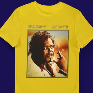 Barry White Golden Memories T-shirt / 1970s Vintage Thrift Store Retro ...