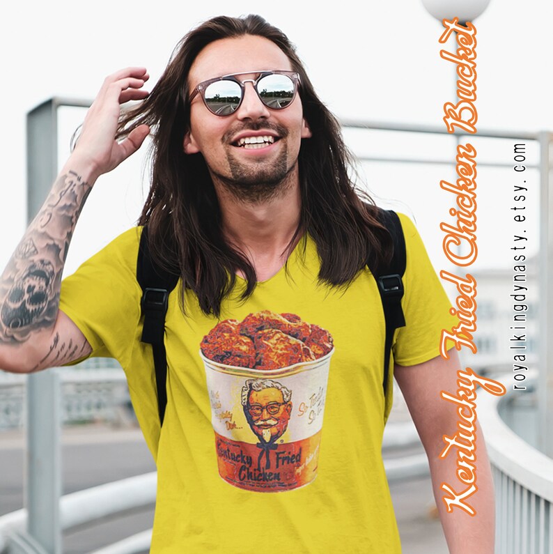 Fine Art Kentucky Fried Chicken Bucket T-shirt / KFC Finger - Etsy