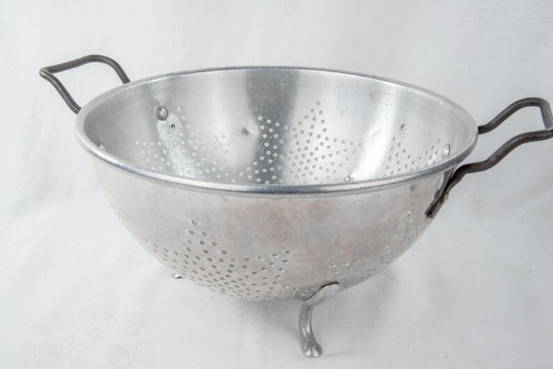Vintage Metal Strainer; Aluminum Star Colander - Etsy
