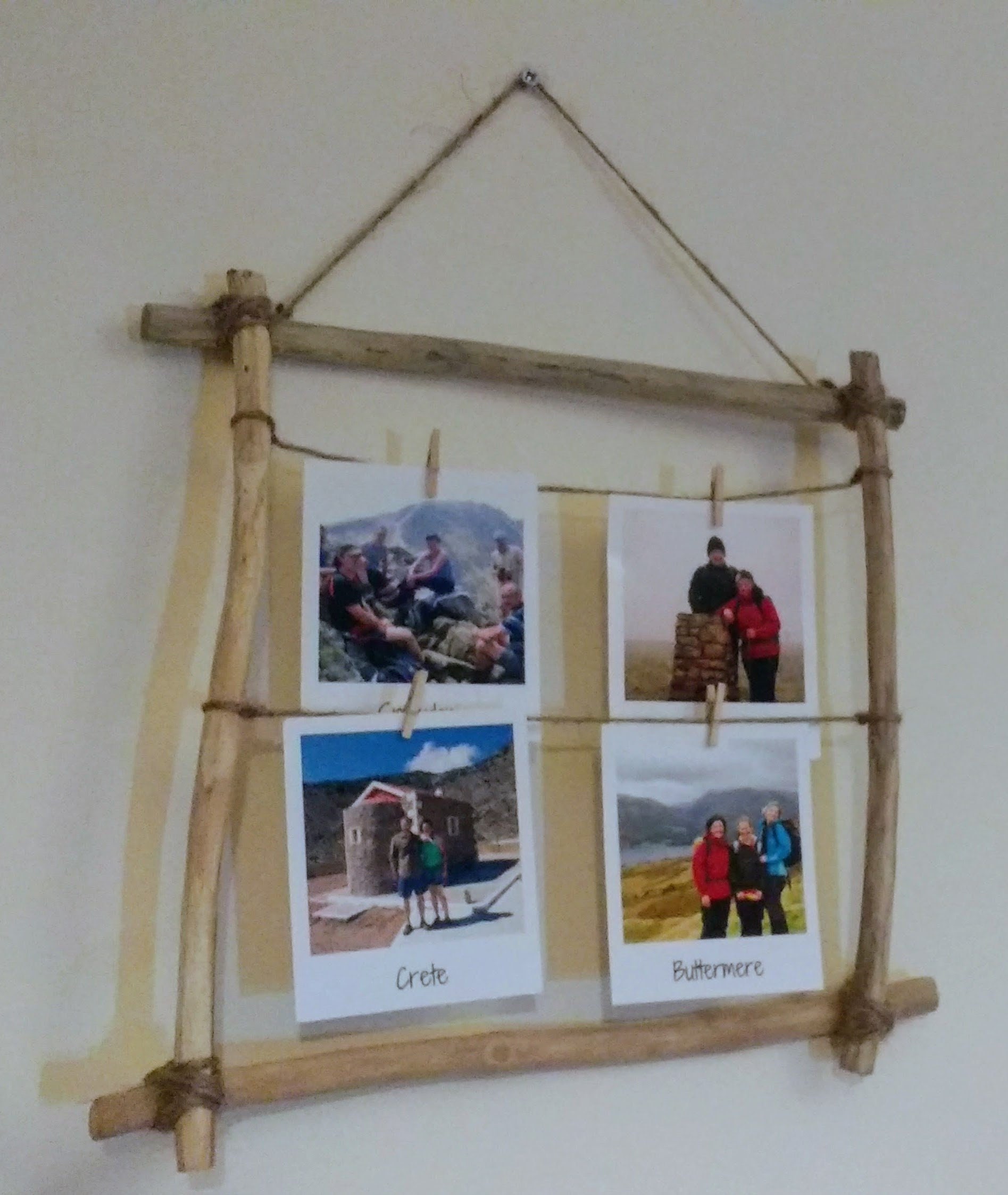 Driftwood Photo Frame Farmhouse Peg and String Photo Display | Etsy UK
