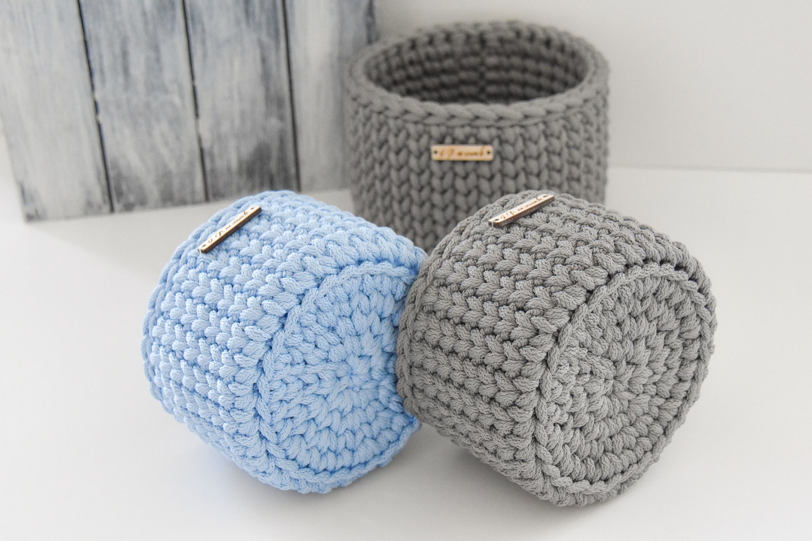 Round basket Knitted grey basket / Baby blue | Etsy