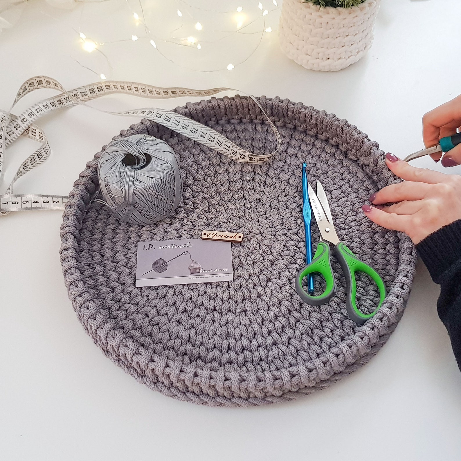 Crochet Decorative Tray/ Round Grey Serving Tray/ Catch-all - Etsy