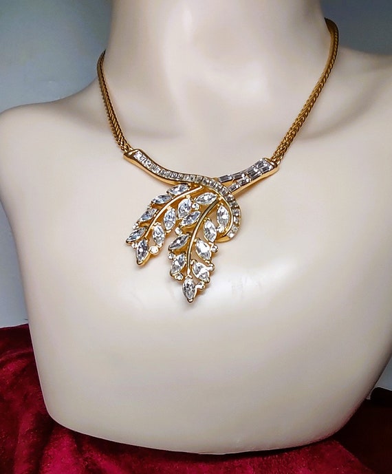 TRIFARI 1980's PENDANT NECKLACE Crystal Rhinestone … - Gem