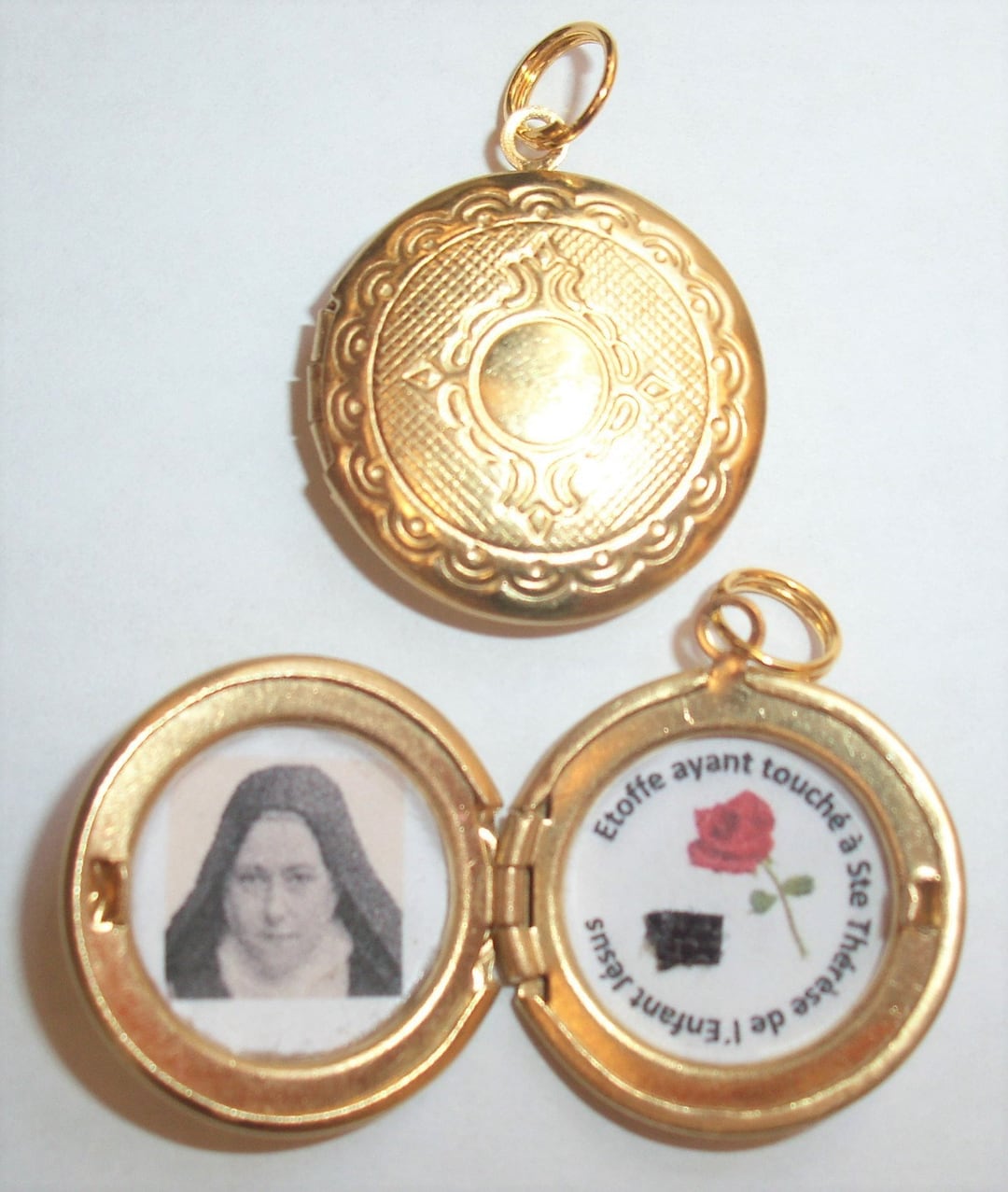 St Therese Relic Locket – Gold Toned, Little Flower Pendant - Etsy