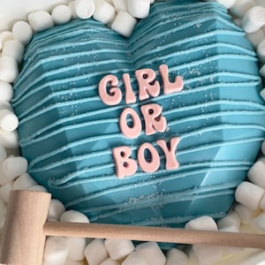 Baby Announcement / Gender Reveal/breakable Chocolate Heart / Baby Gift ...