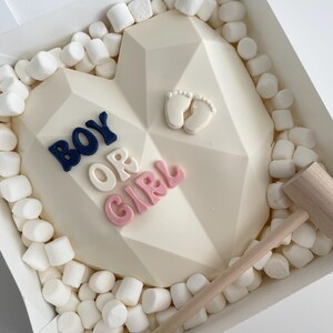 Baby Announcement / Gender Reveal/breakable Chocolate Heart / Baby Gift ...