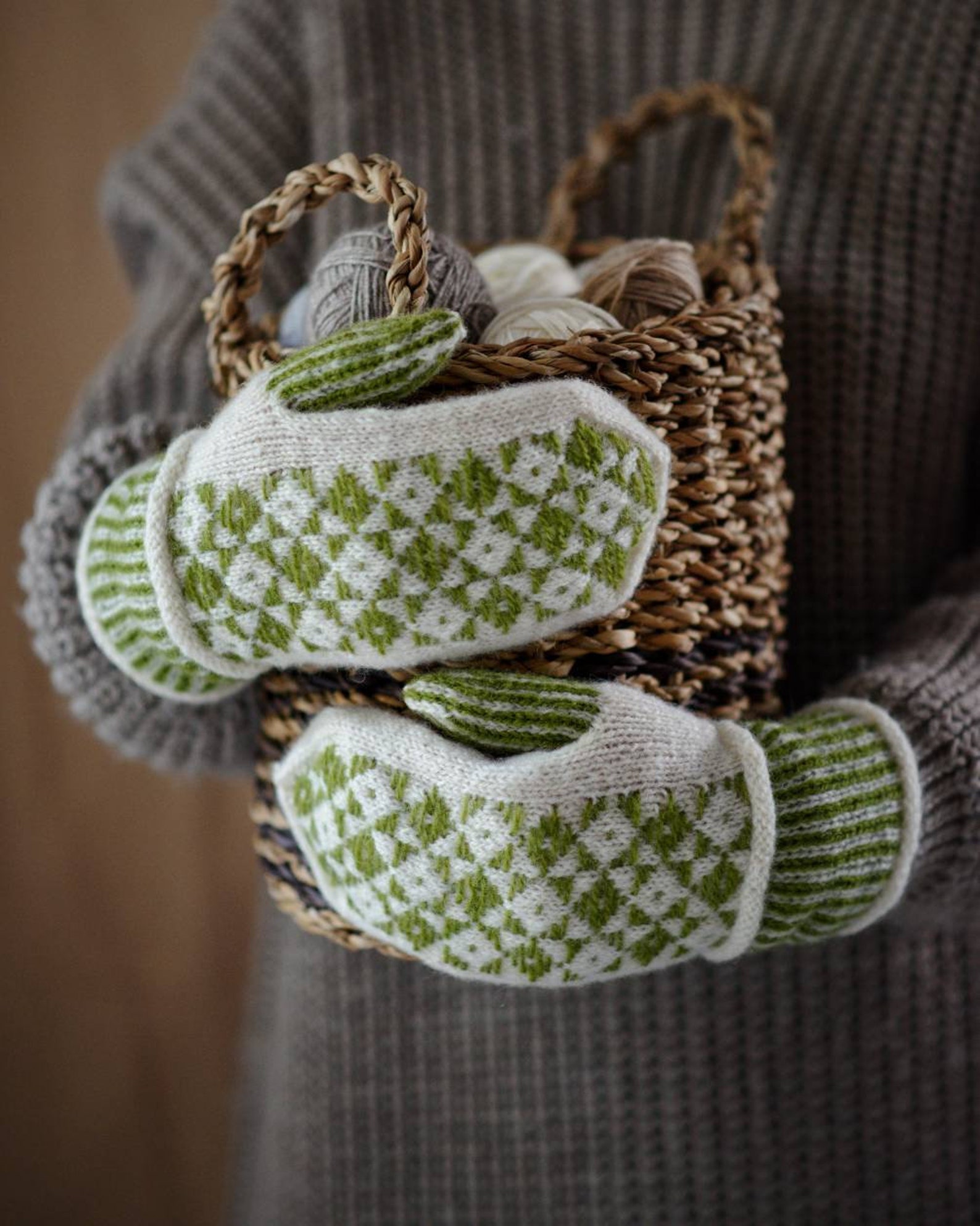 Quilt Mittens Knitting Pattern for Women, Roositud Technique, 2 Sizes ...