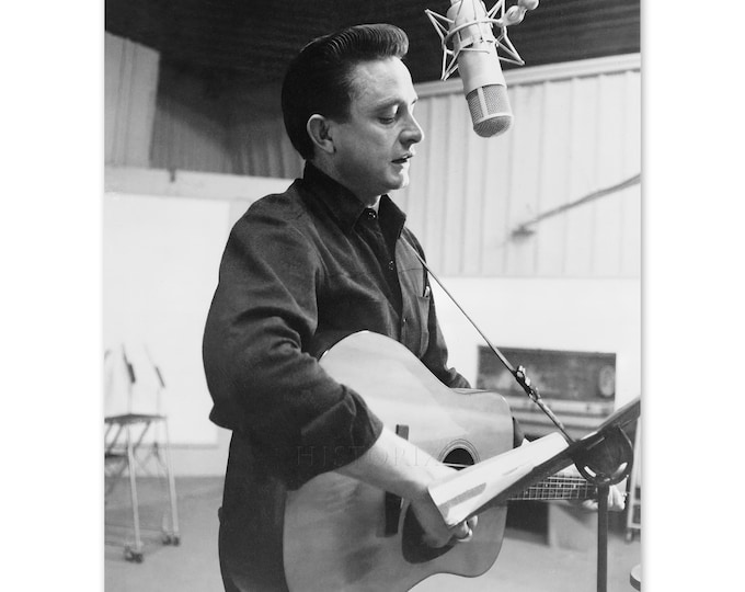 Johnny Cash Poster, Modern Design Living Room Art, Helvetica, Country ...