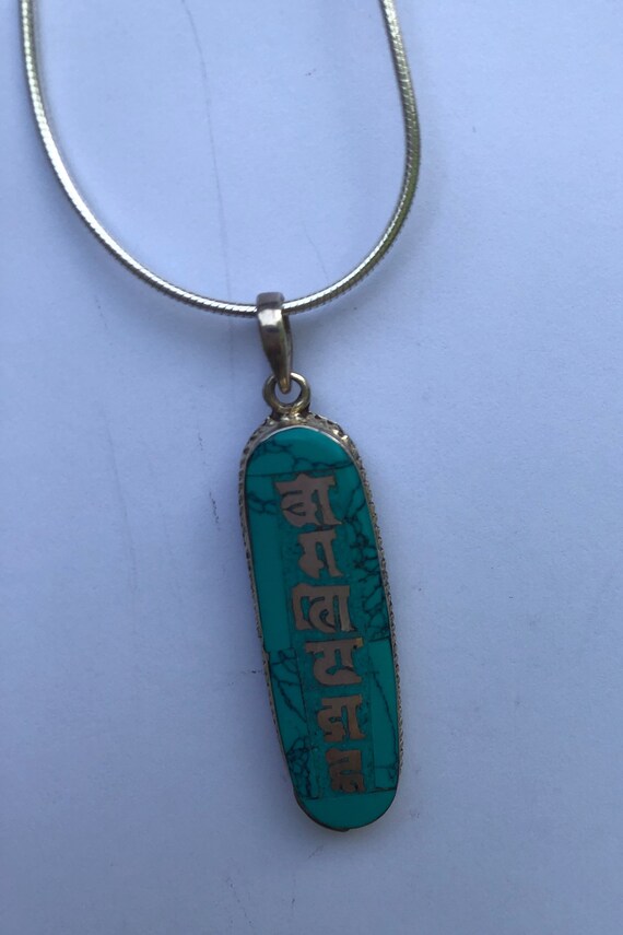 Handmade compassion mantra amulet pendant - Gem