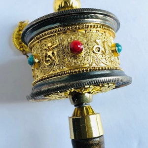 Prayer Wheel, Compassion Mantras. Meditation, Practice Peace, Universal ...