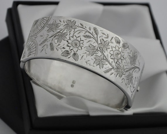 1884 Victorian Antique Aesthetic 1/2 Engraved Floral … - Gem