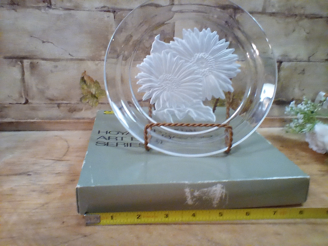 Crystal Engraved Sunflower Plate by Hoya, Art Engraving Series With ...