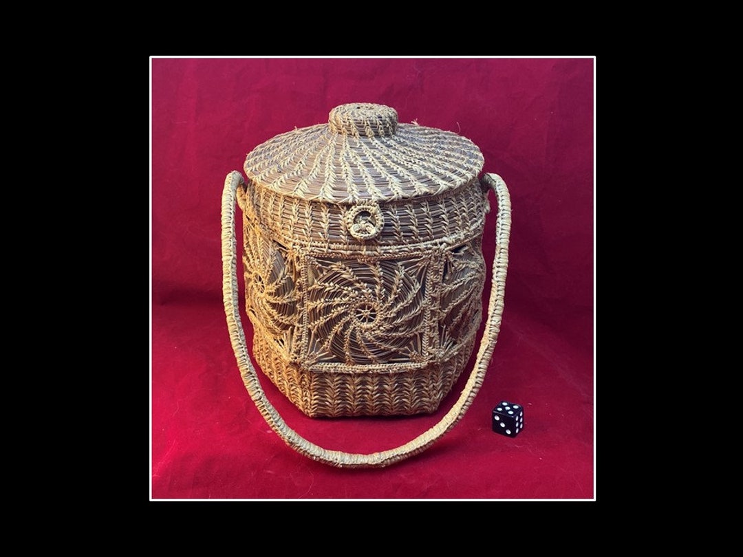 Coushatta Pine Needle Strap Basket, 8 Inches Tall, Vintage Handcrafted ...