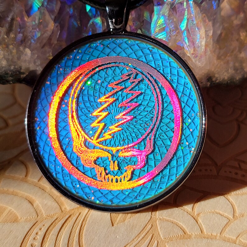 Grateful dead cosmic dancing bear - terebeam