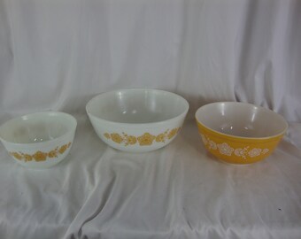 Pyrex Butterfly Gold Nesting Mixing Bowl Set of 3 Vintage - Etsy