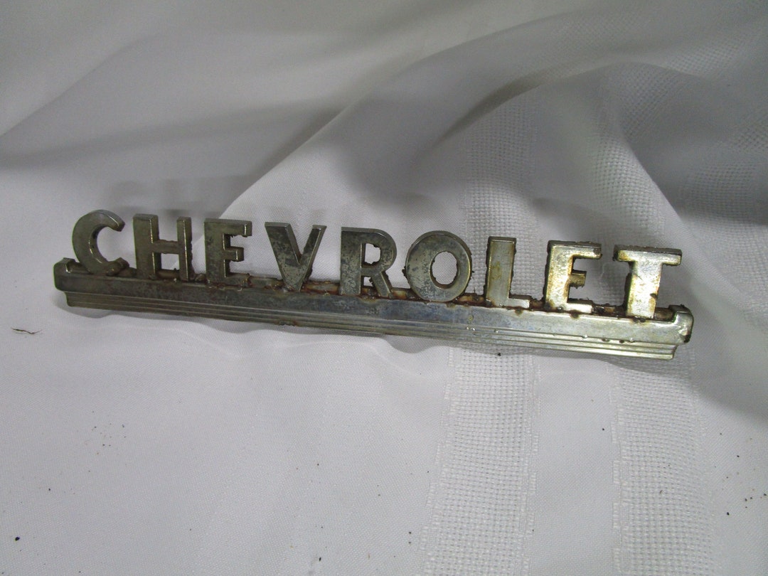 Circa 1947-1953 Chevrolet Truck OEM Emblem - Etsy