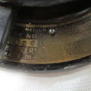 Vintage Peerless Electric Co. Brass Blade Electric Table Fan With Brass ...