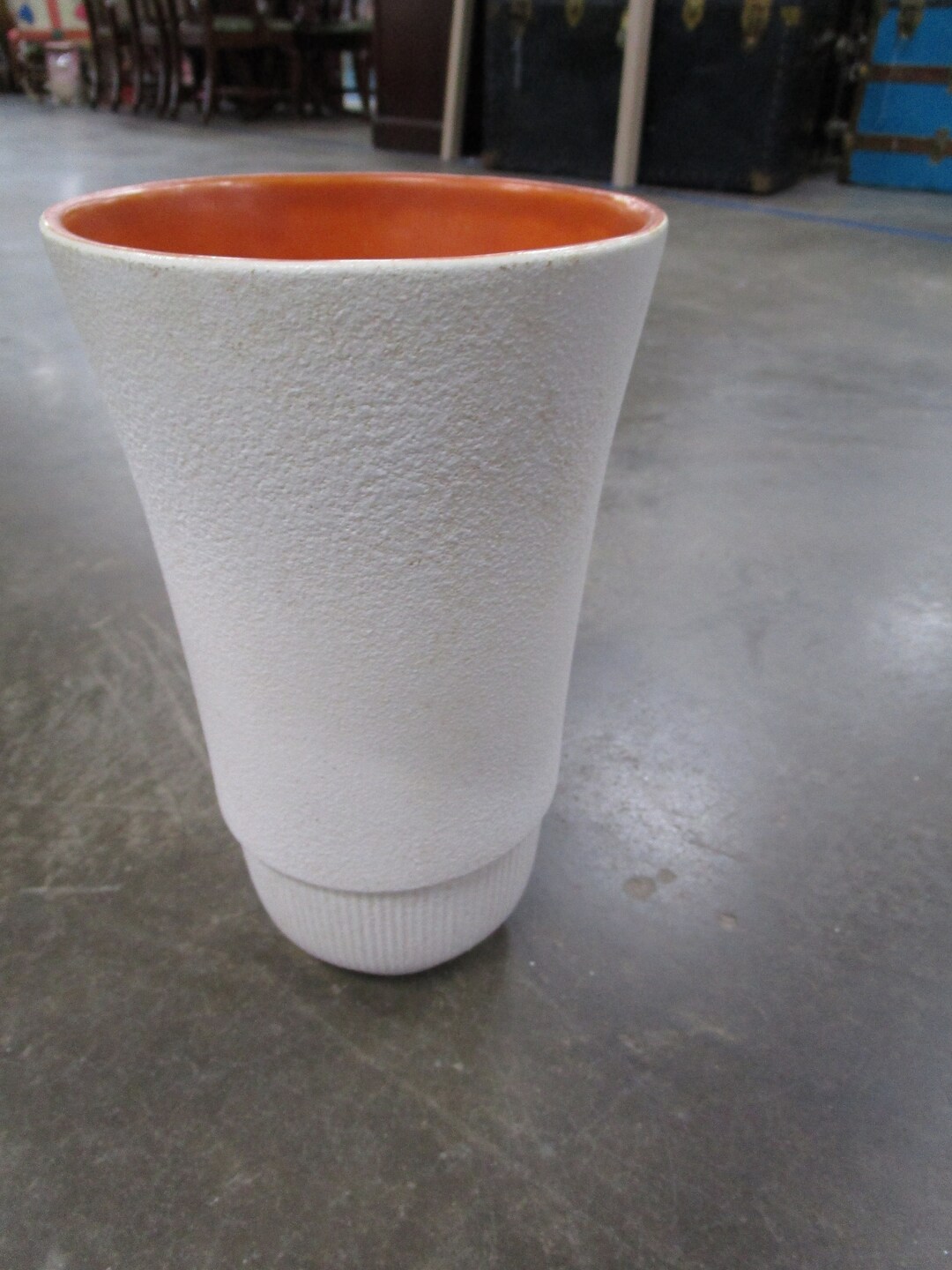 MCM Red Wing USA Belle Line Cream Textured Vase - Etsy