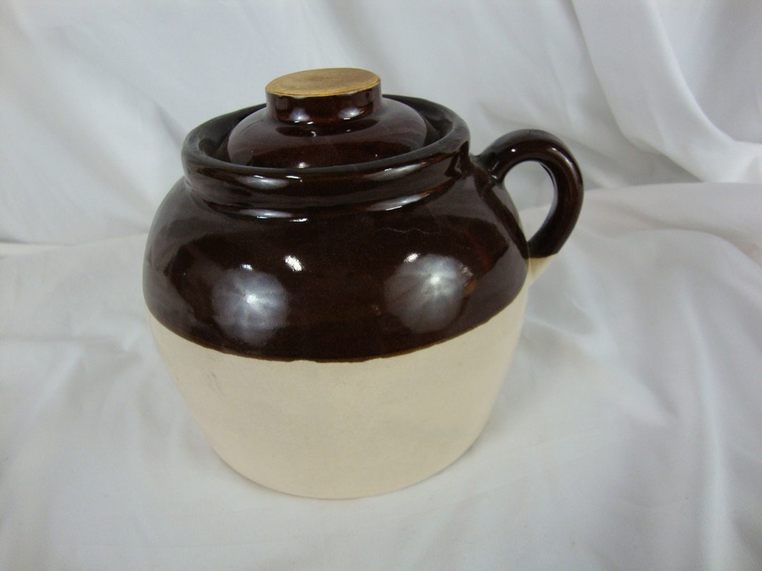 Vintage USA Stoneware Bean Pot Jug With Finger Loop and Lid - Etsy