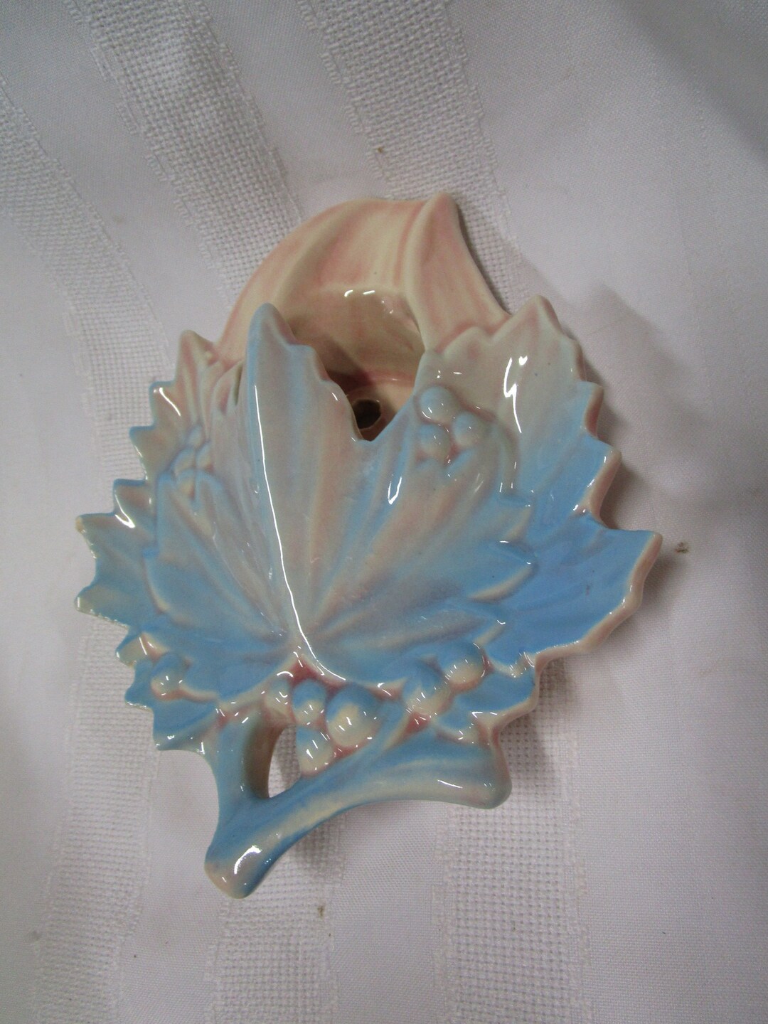Vintage Mccoy Unmarked Blue & Pink Maple Leaf Ceramic Small Wall Pocket ...