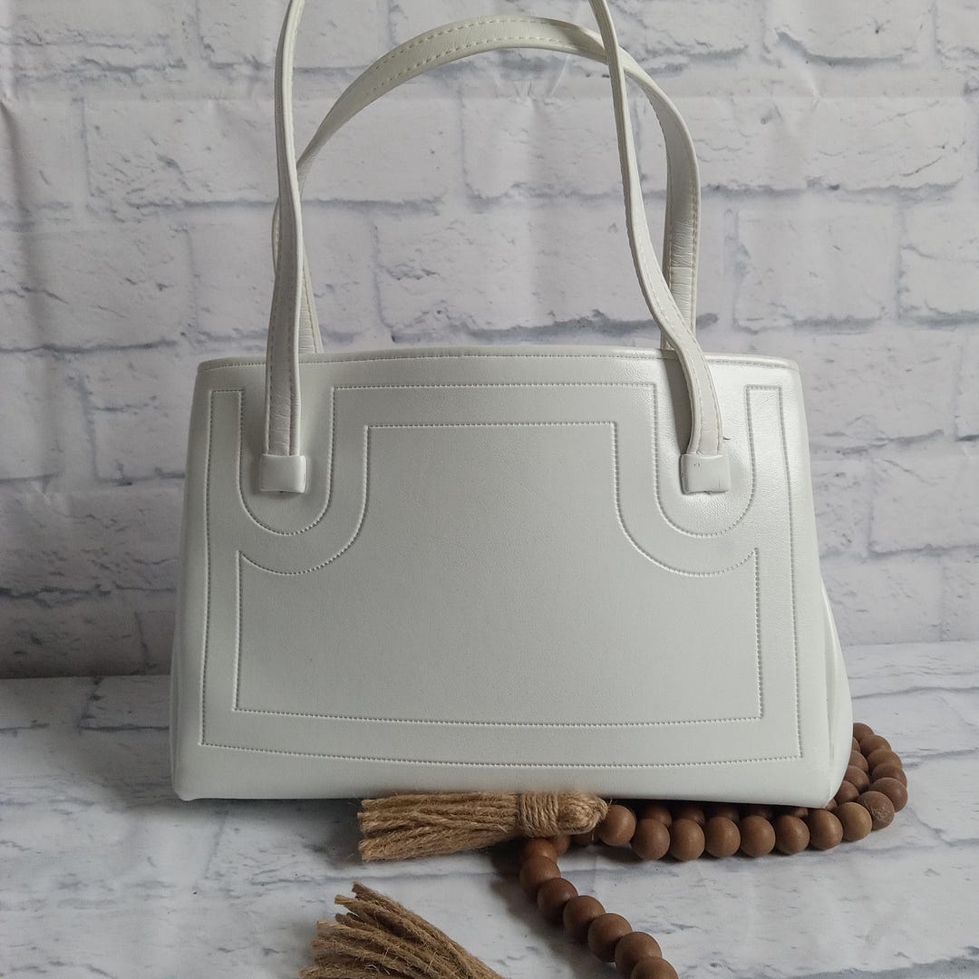 Vintage White Purse 60's Handbag Leatherlike Vinyl Grandma Pocketbook ...