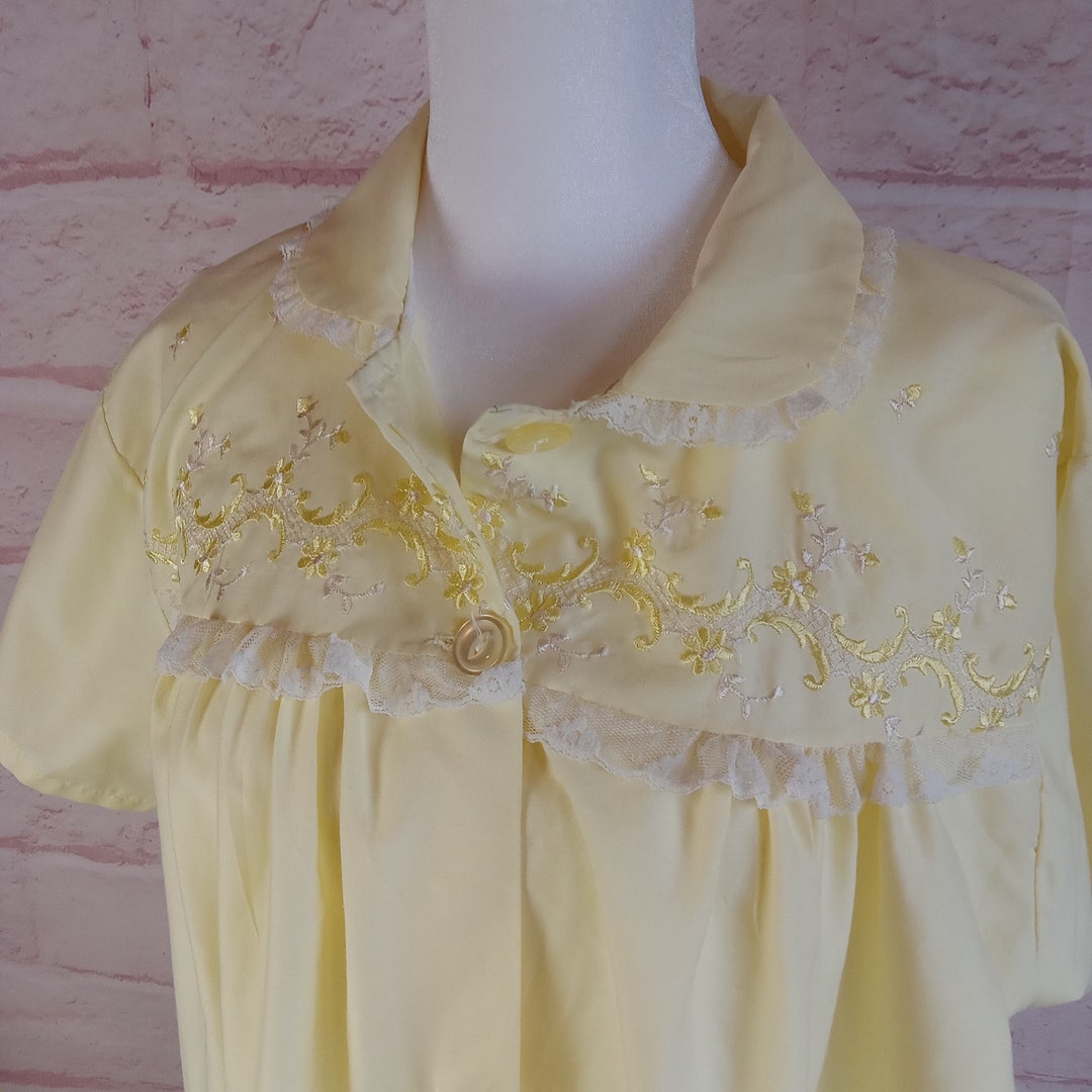 Vintage Yellow Embroidered Lace Robe: Lightweight Housecoat (M/L) 101 ...