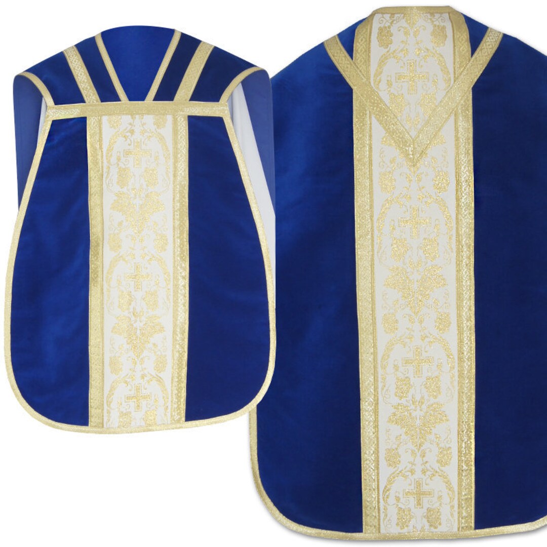 Roman Style Fiddleback Chasuble With a Maniple, Burse and Chalice Veil ...