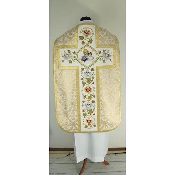 Roman Vestments Fiddleback Chasuble Roman Chasuble Roman Chasuble RG50