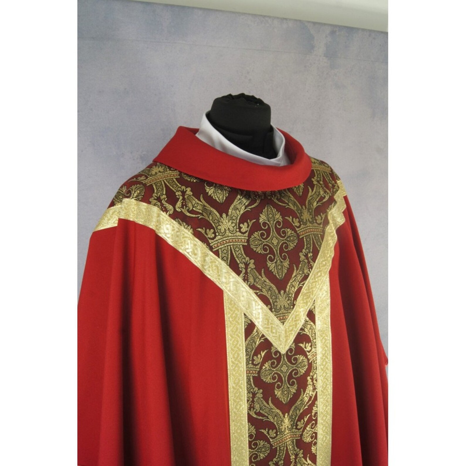 Red Semi-gothic Chasuble, Cowl Neck Vestment, Liturgical Vestment - Etsy