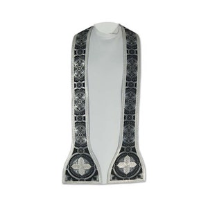 Roman Style Fiddleback Chasuble With a Maniple, Burse and Chalice Veil ...