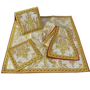 Roman Style Fiddleback Chasuble With a Maniple, Burse and Chalice Veil ...