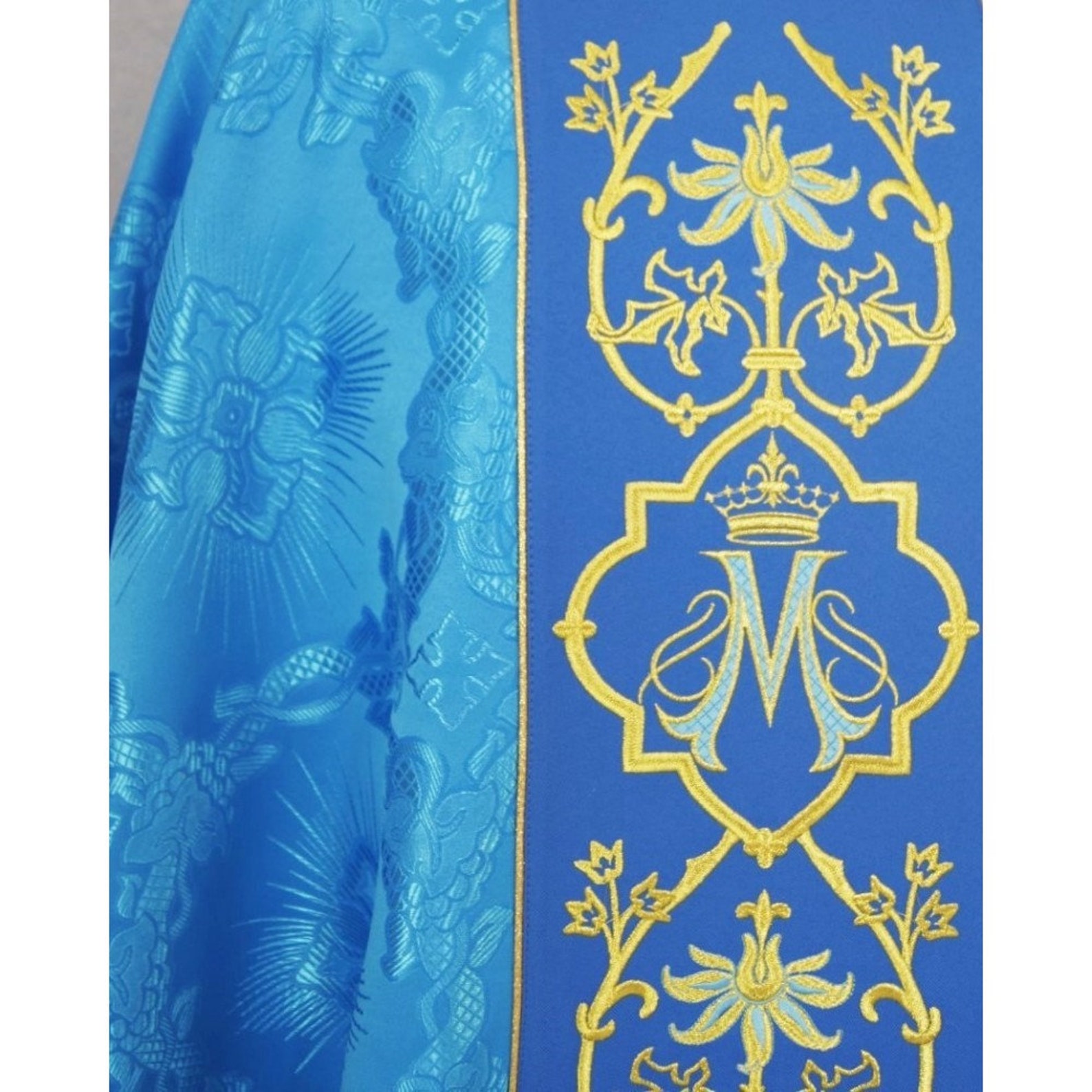 Vestments Marian - Chasuble, Blue Chasuble, Vestments for Priest ...
