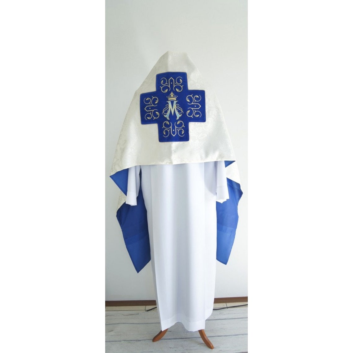 Marian Humeral Veil With a Lining and Fringe, Vestments for Priest ...