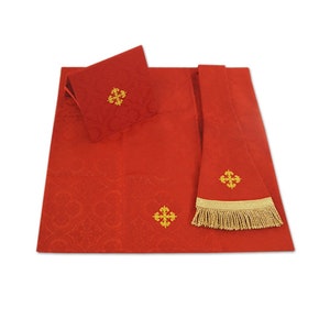 Roman Style Fiddleback Chasuble With a Maniple, Burse and Chalice Veil ...