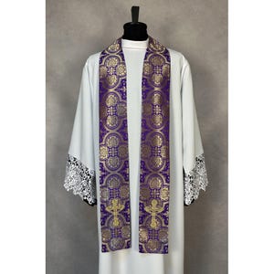 Gothic Style Chasuble With a Matching Inner Stole, Vestments for Priest ...