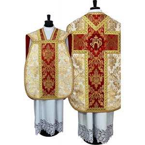 Roman Style Fiddleback Chasuble With a Maniple, Burse and Chalice Veil ...