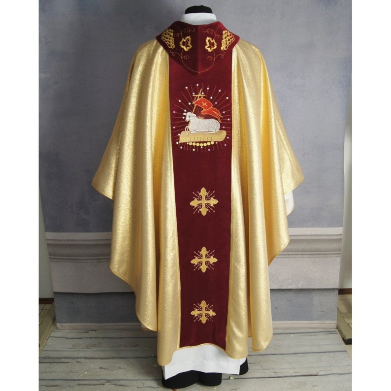 Chasuble lamb of God Priest Vestment, Gold Chasuble, Vestments for ...