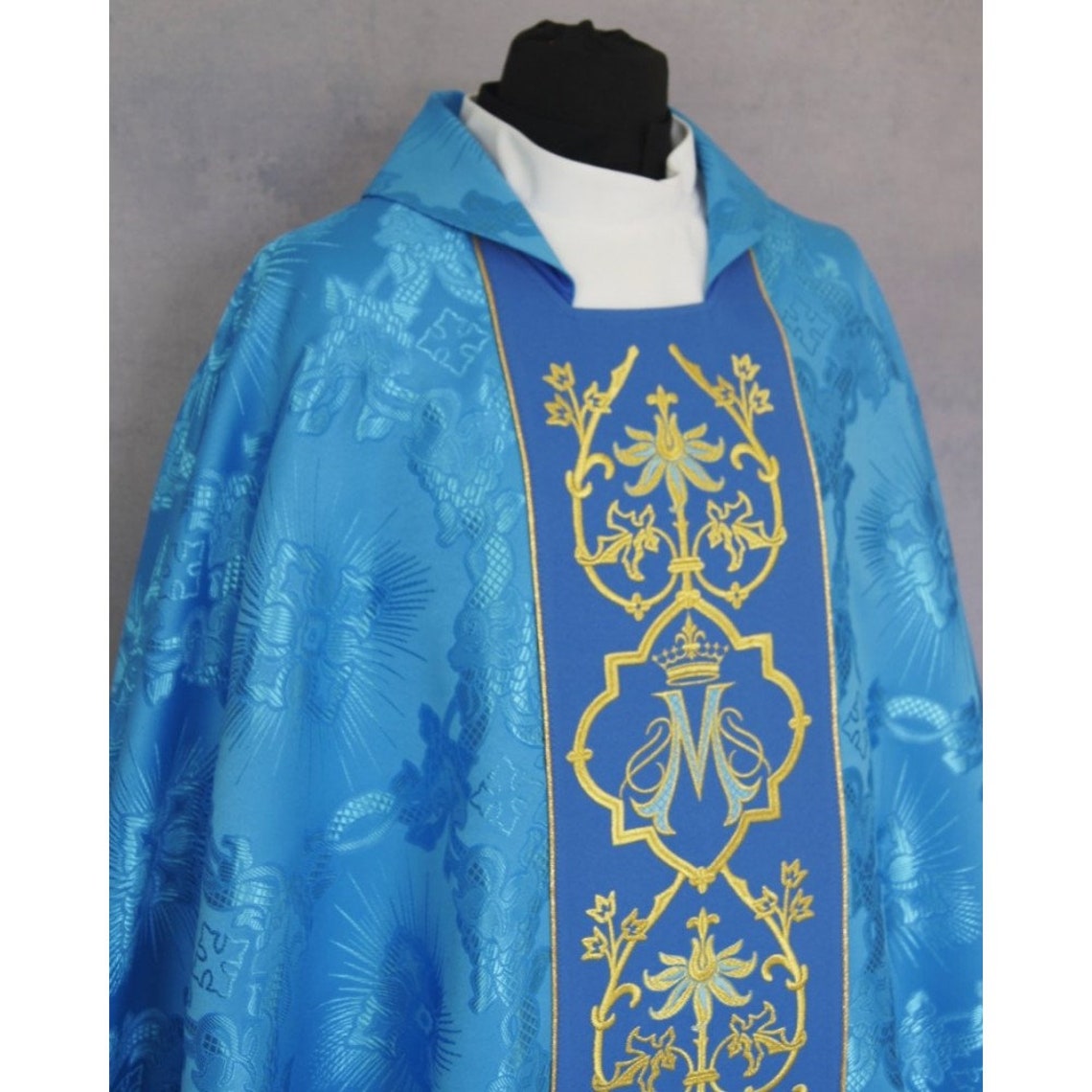 Vestments Marian - Chasuble, Blue Chasuble, Vestments for Priest ...
