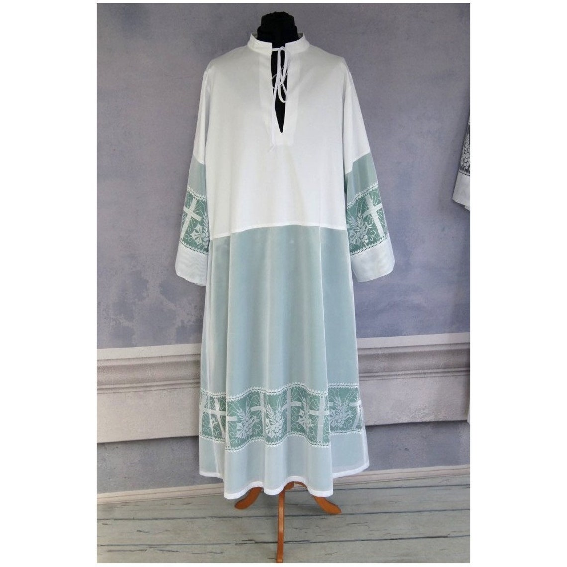 Priest Alb With the Pleads in the Front and Back ,white Alb, Albs for ...