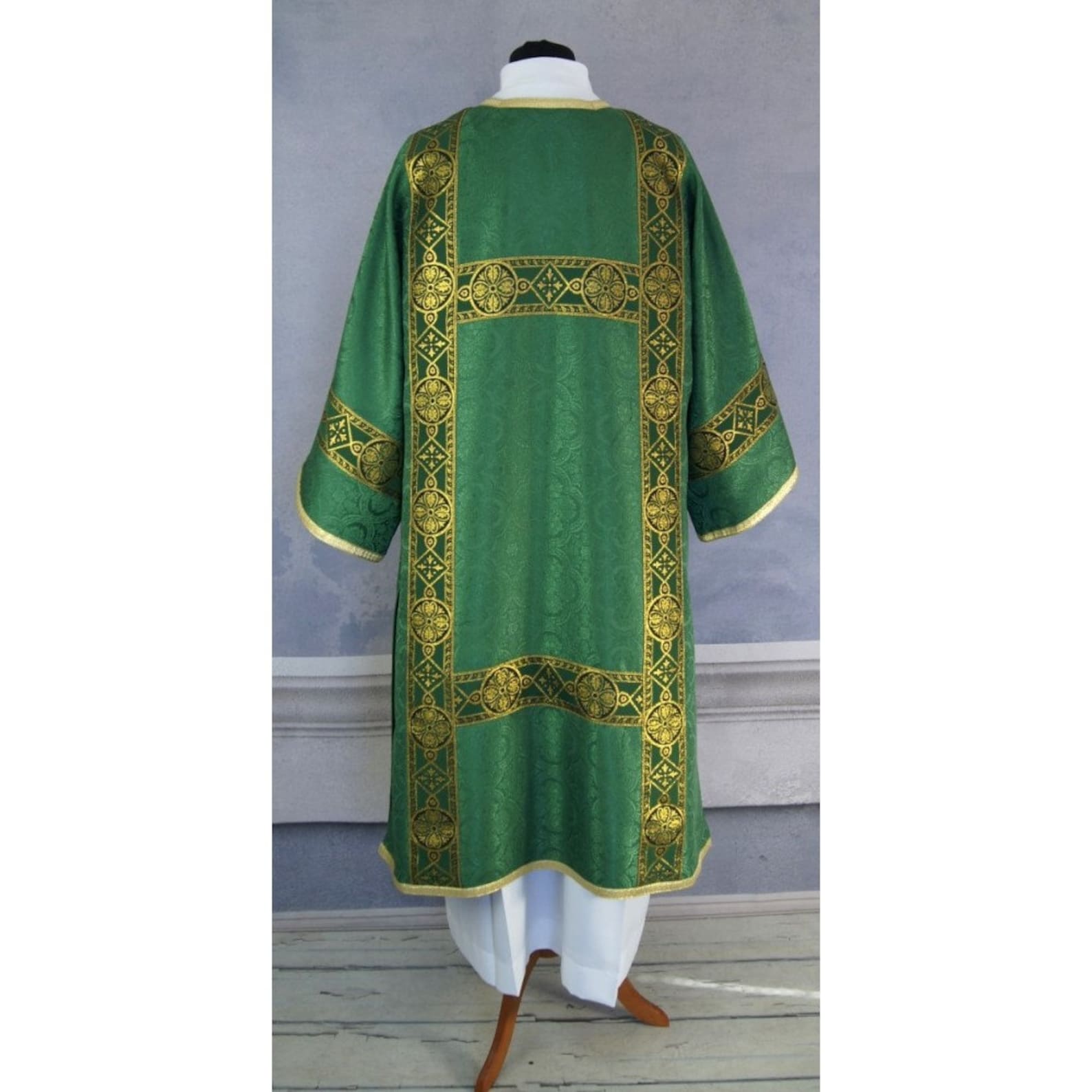 Gothic Dalmatic Deacon Dalmatic Catholic Dalmatic - Etsy UK
