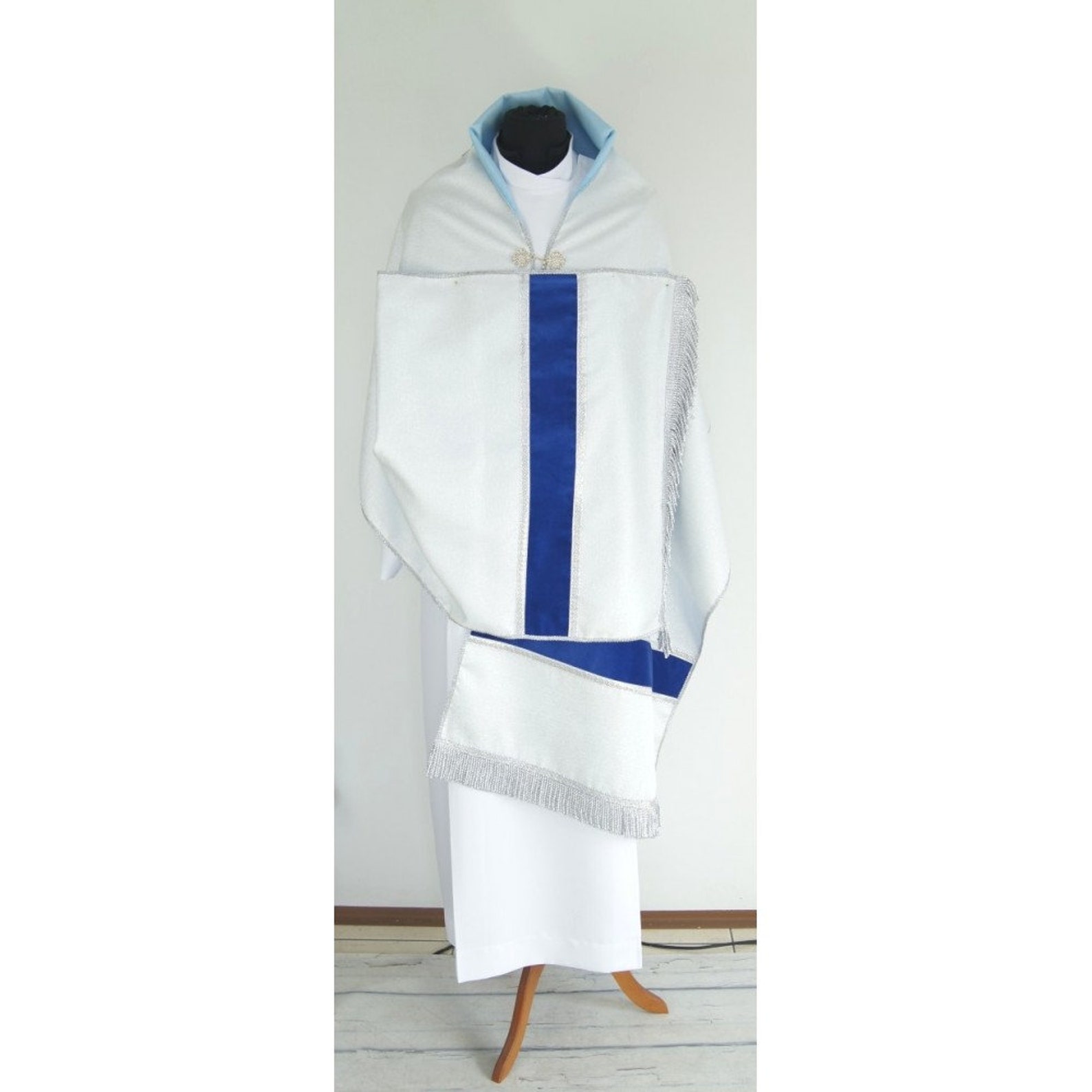 Marian Humeral Veil With a Lining and Fringe Vestments for - Etsy