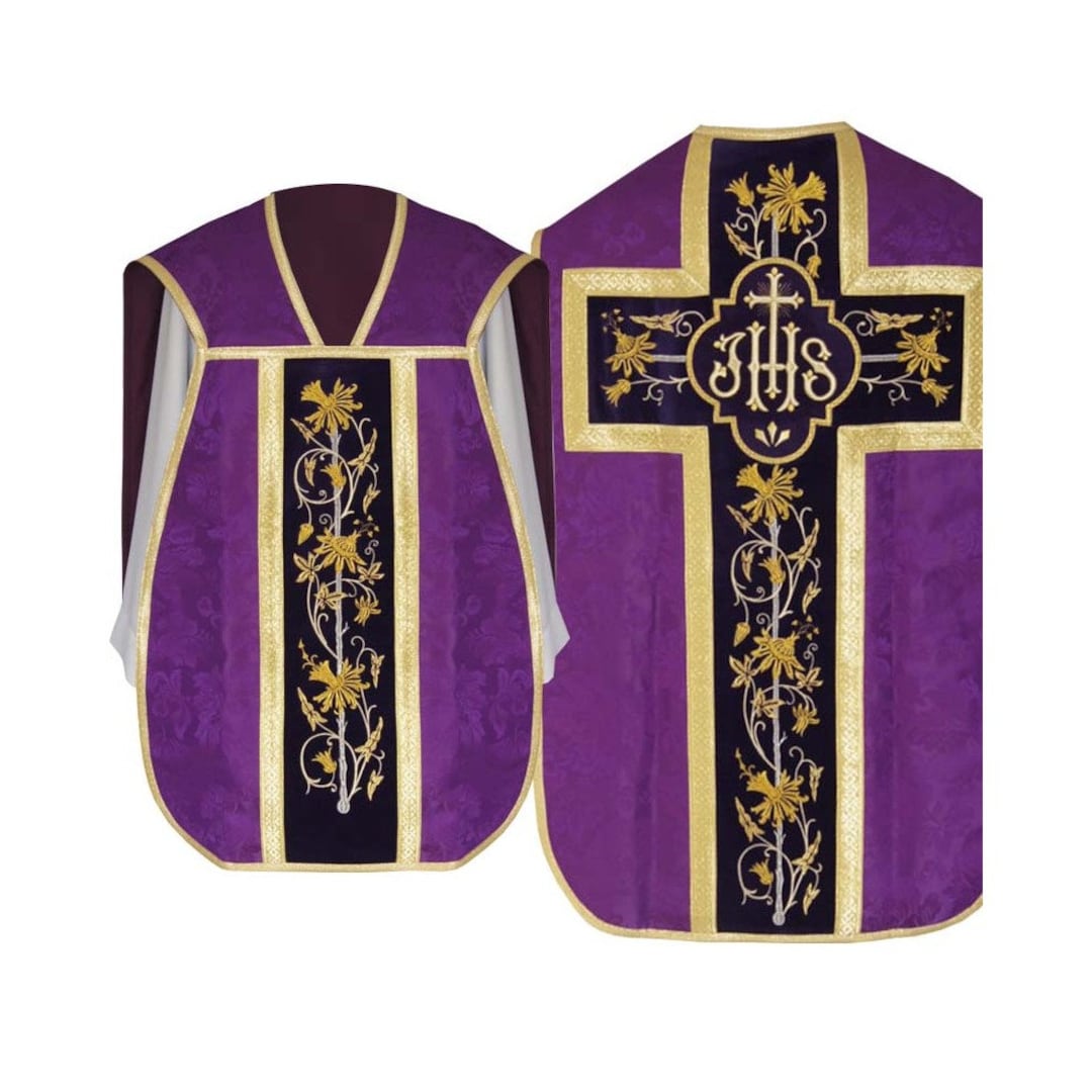 Roman Style Fiddleback Chasuble With a Maniple, Burse and Chalice Veil ...