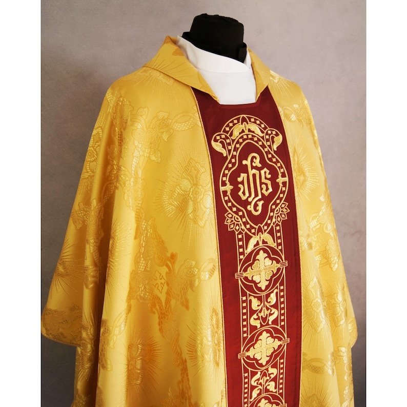 Gothic Style Chasuble, Vestments for Priest, Catholic Vestment, Gift ...