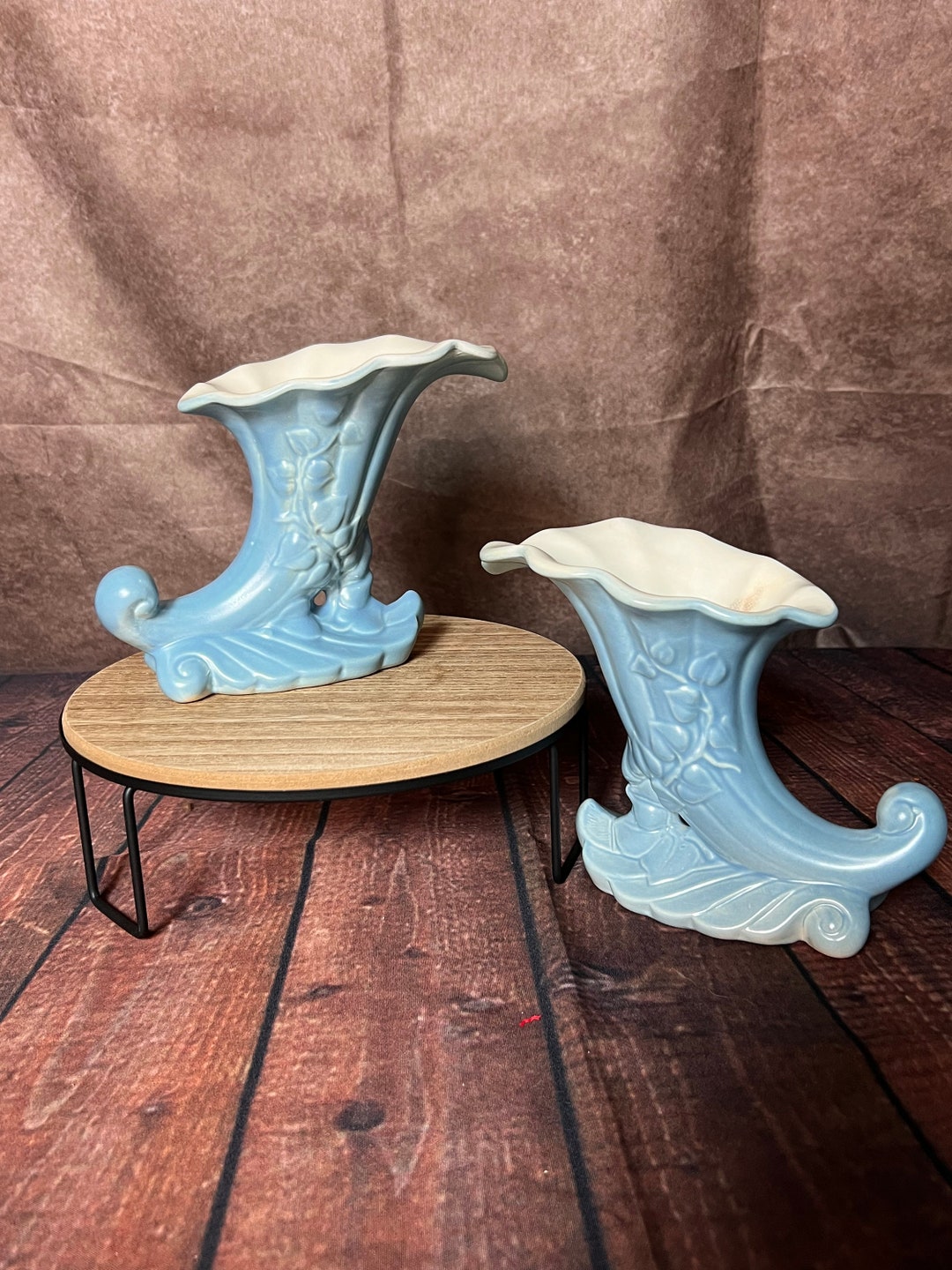 Vintage 1950s Red Wing USA #1097 Set of 2 Cornucopia Vases - Etsy