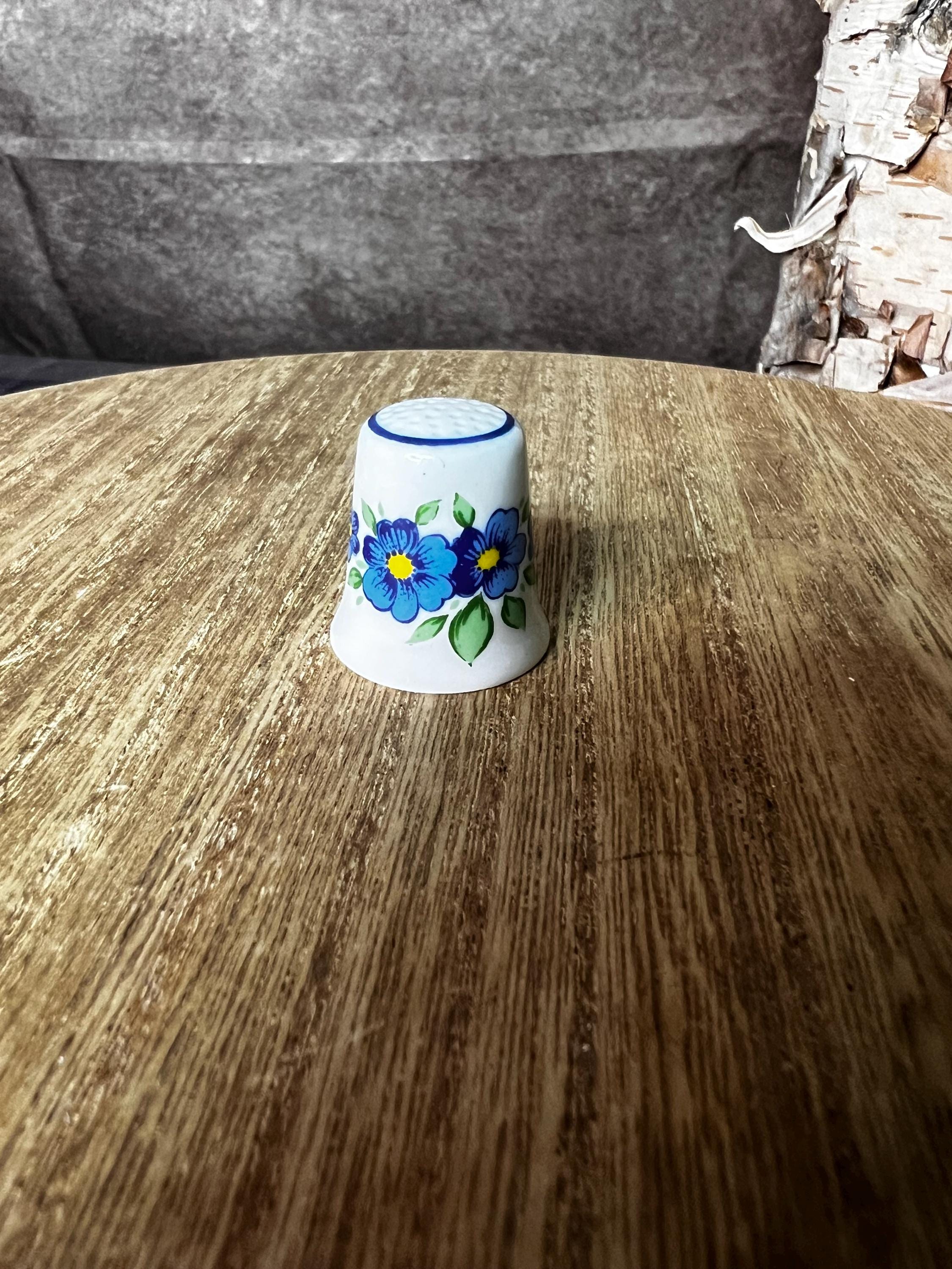 Vintage Grouping Collectible Thimbles - Etsy