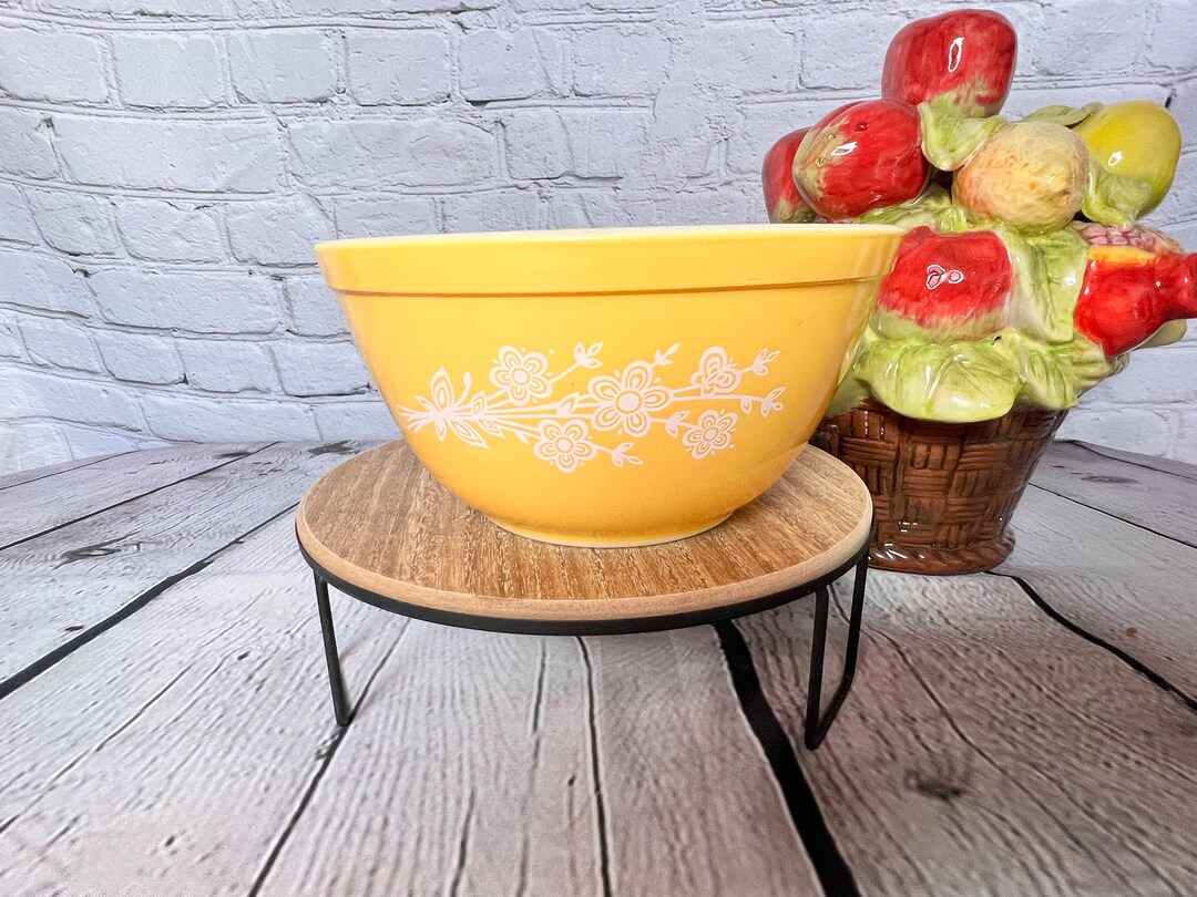 Vintage Pyrex 402 1.5 L butterfly Gold Mixing Bowl - Etsy