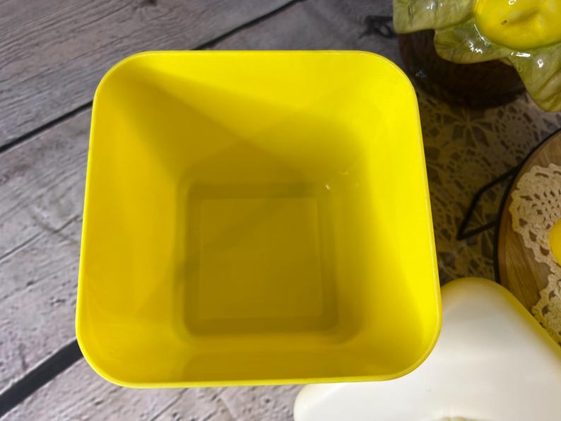 Vintage 1950s Lustro Ware Yellow Plastic Flour and Sugar Canisters - Etsy