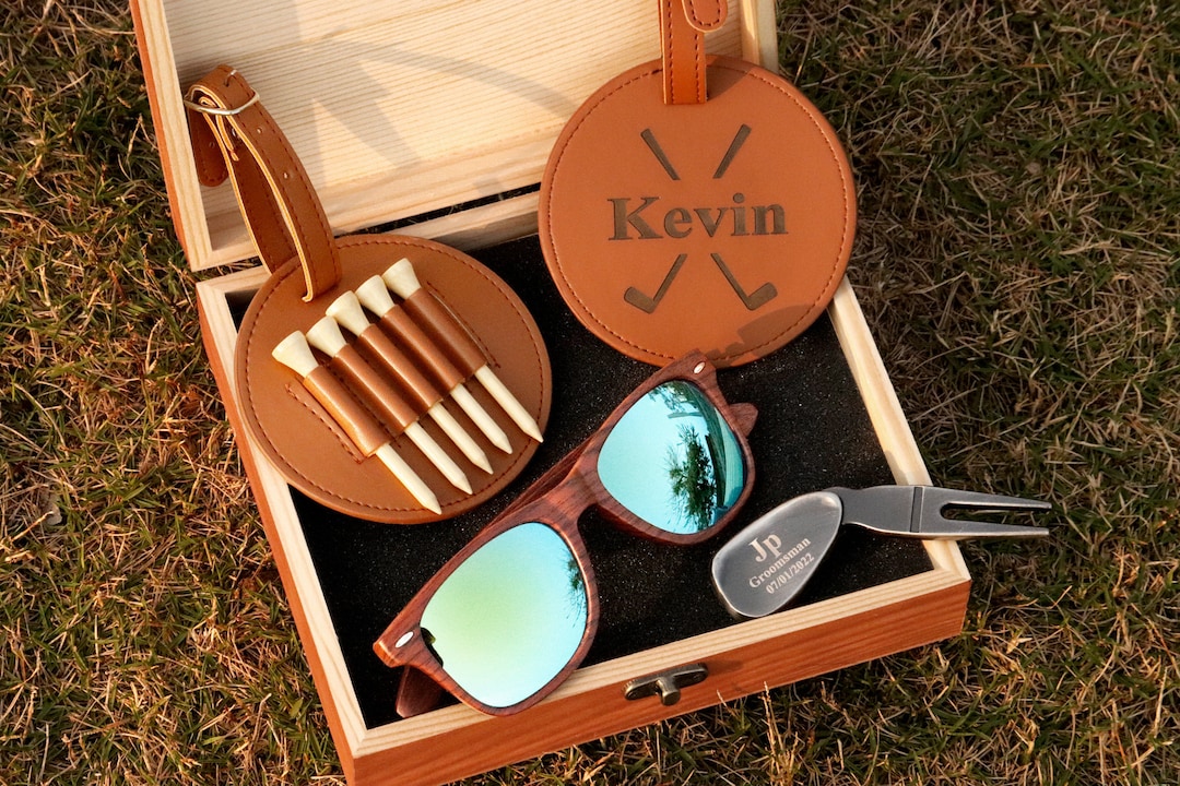 Groomsmen Golf Gift Set, Personalized Golf Gifts Set for Groomsmen ...