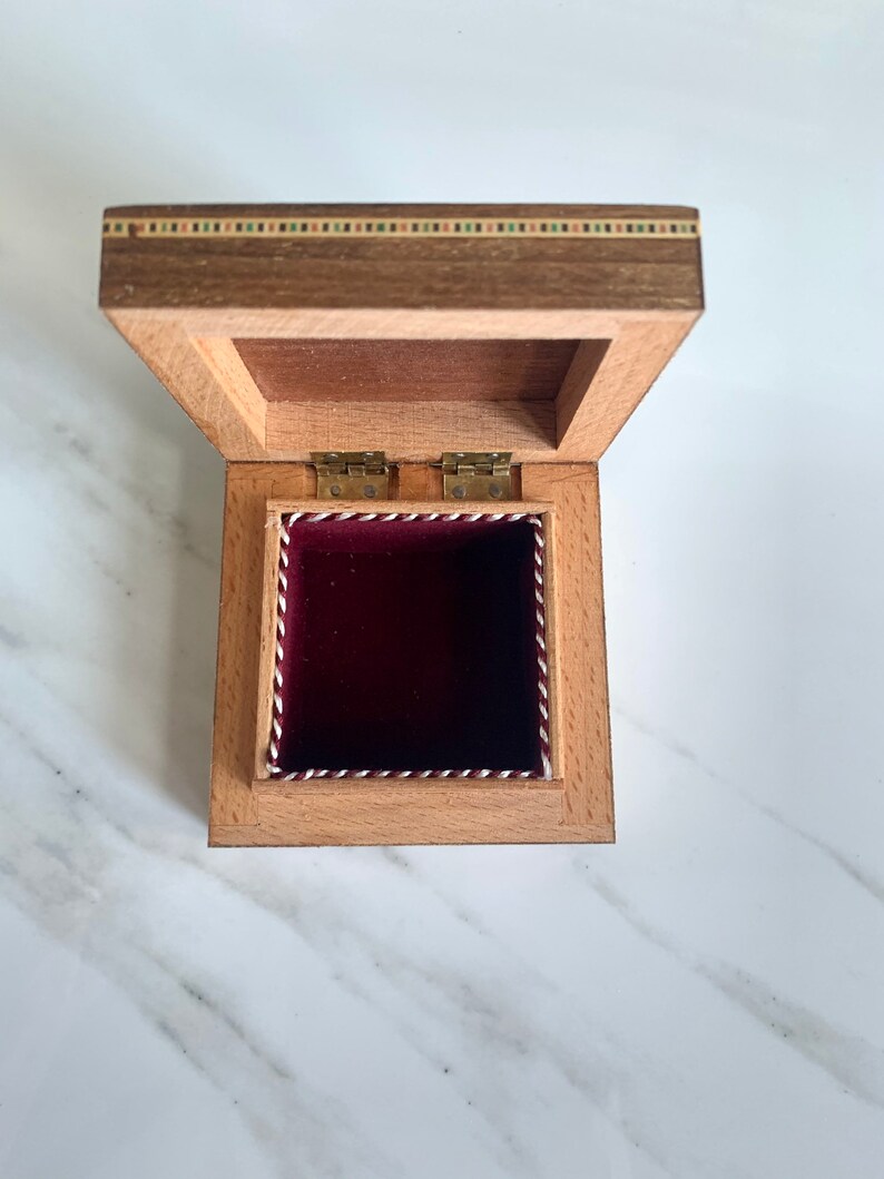 Small Gorgeous Mosaic Middle Eastern Ring Box .wedding Box, Engagement ...