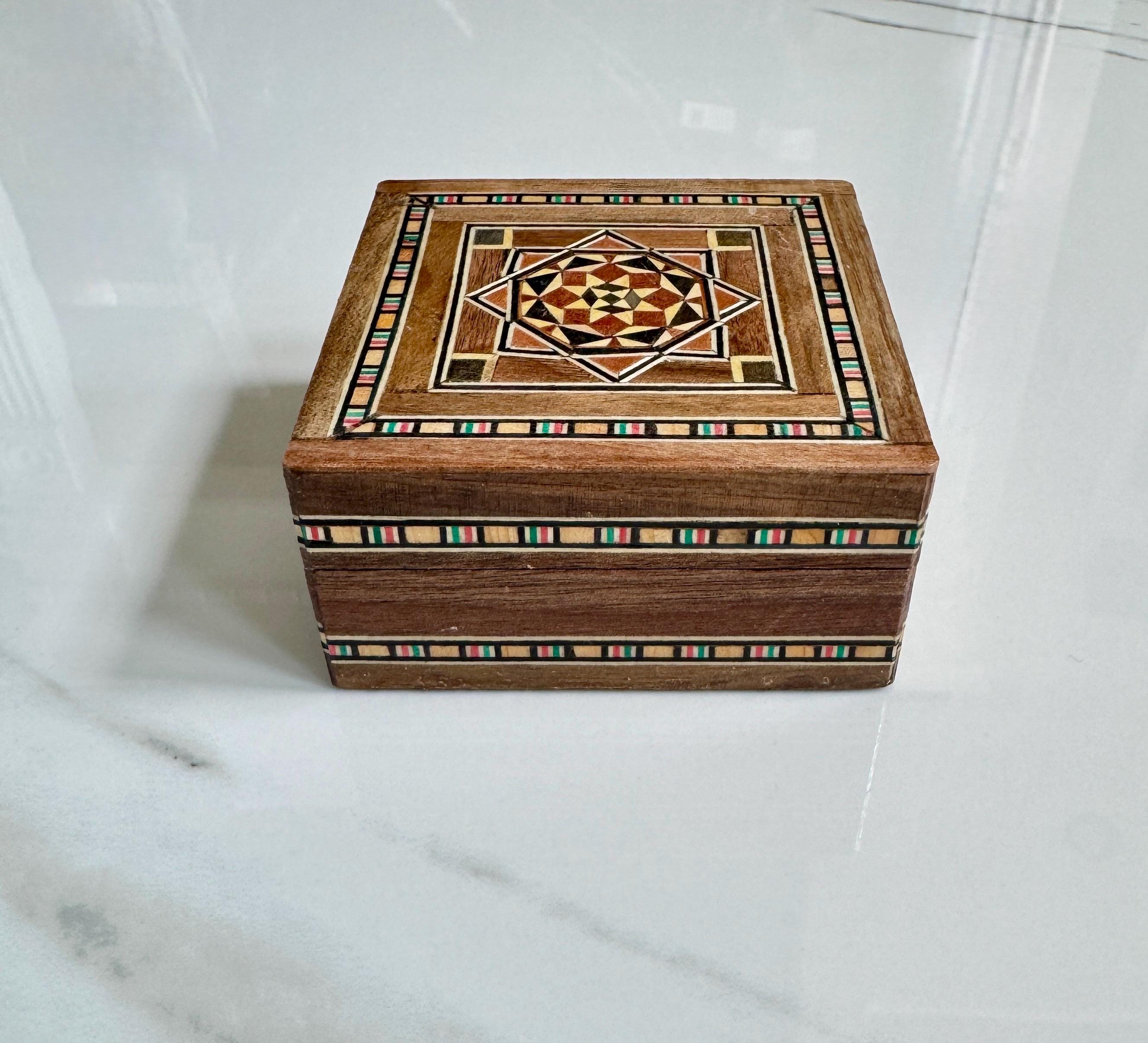 Mosaic Middle Eastern Ring Box: Handmade Walnut Inlay, Small Square ...